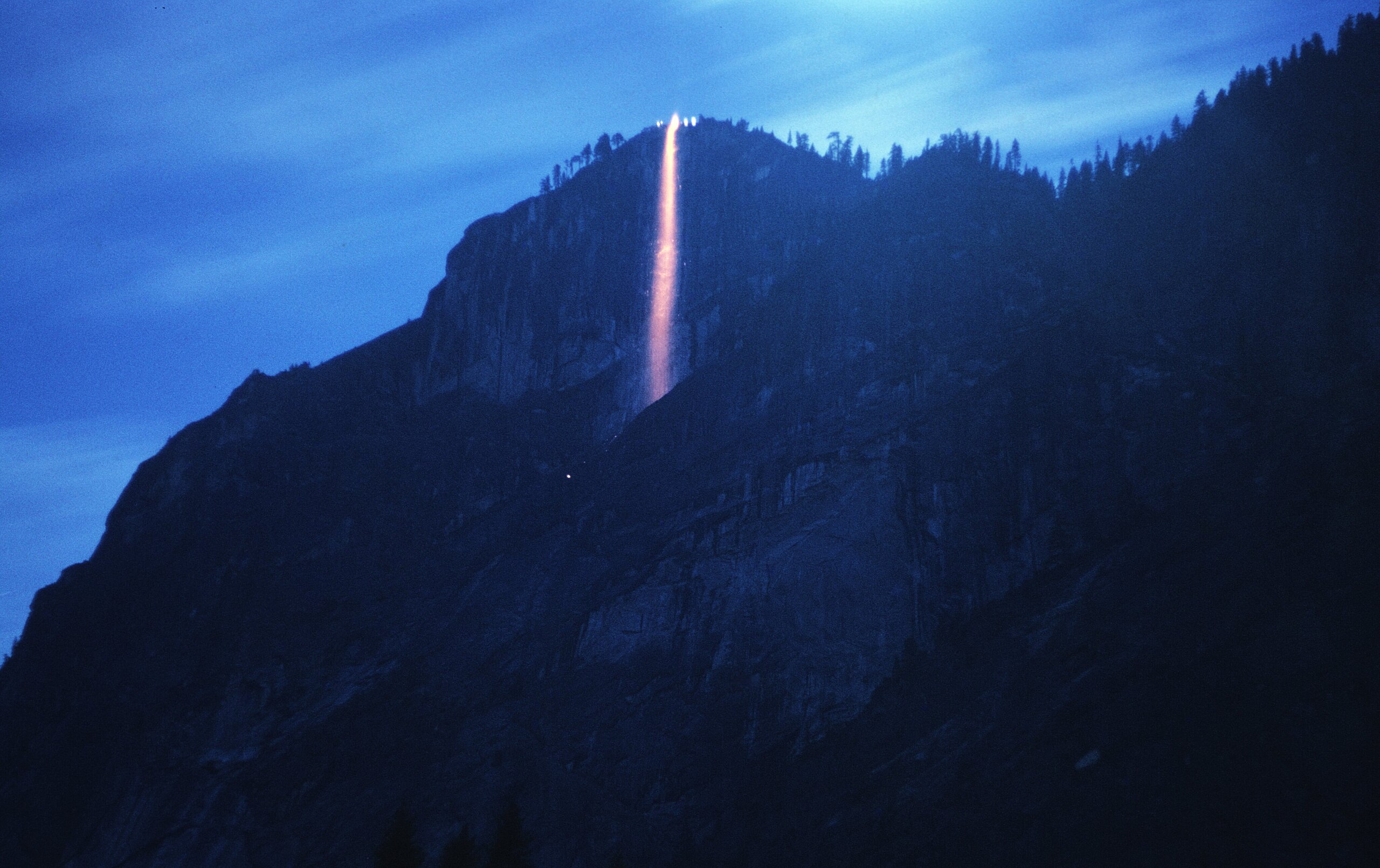 When real fire fell from the sky: The story of Yosemite's Firefall ...